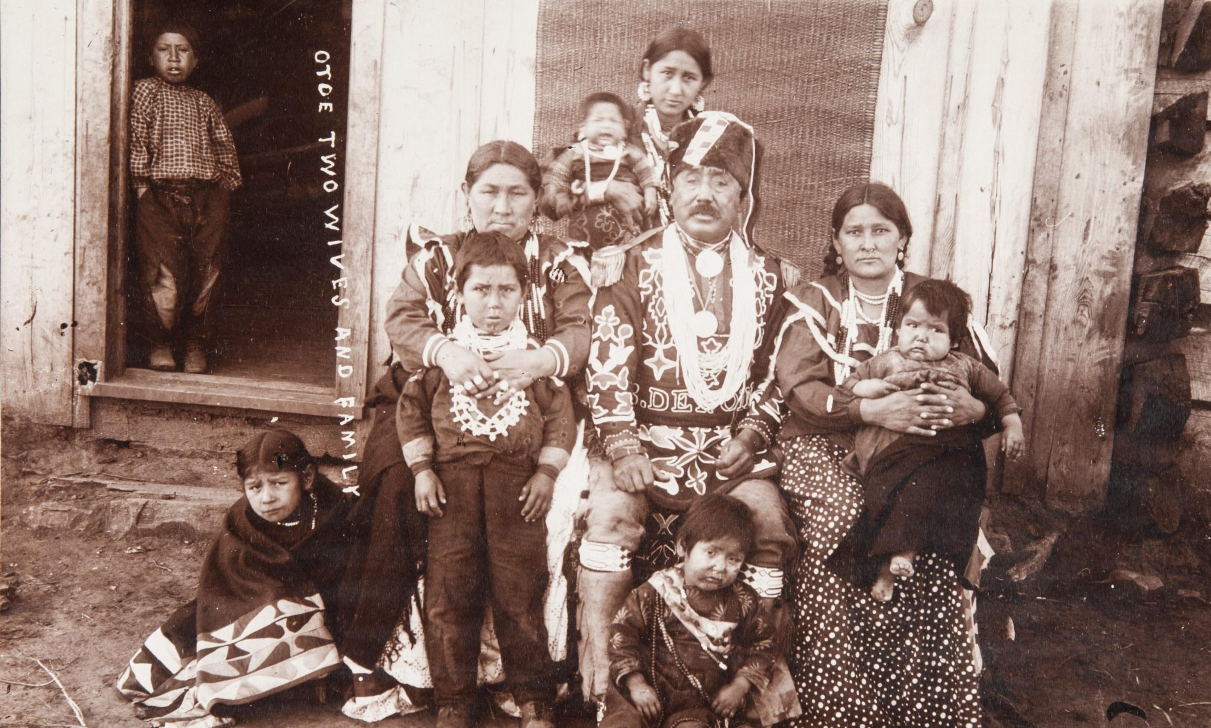 Otoe two wives and family / Unknown - Gilcrease Museum